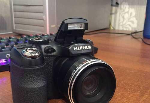 Компактный фотоаппарат Fujifilm FineFix S1600