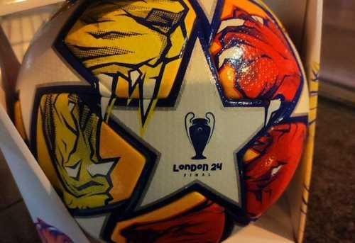 Футбольный мяч adidas Финал Лондон 2024