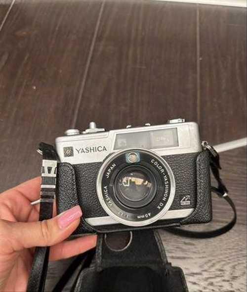 Плёночный фотоаппарат yashica