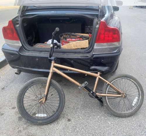 Bmx mongoose