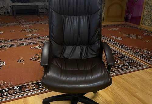 Компьютерный стул офисное кресло