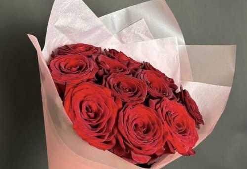 Стильный букет красных роз