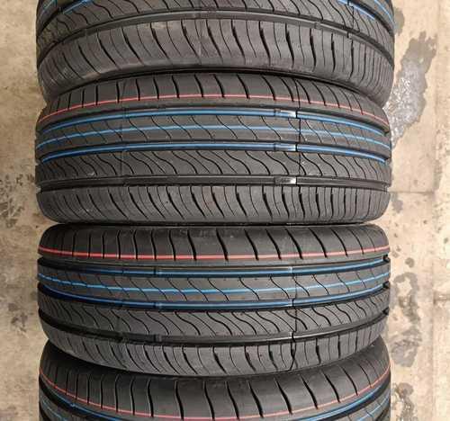 Viatti Strada 2 (V-134) 195/65 R15 95V
