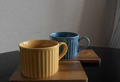 Чашка с деревяной подставкой