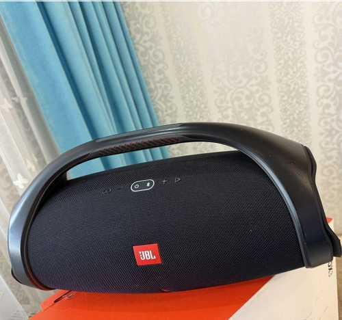 Портативная колонка JBL boombox2