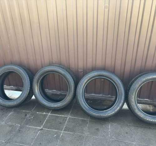 Kumho Solus KL21 235/55 R18