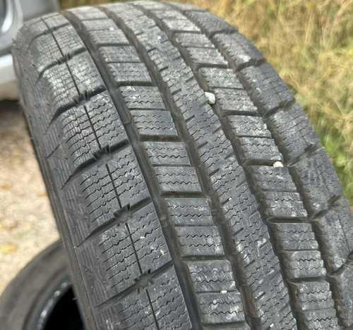Joyroad Winter RX821 195/60 R15 88T