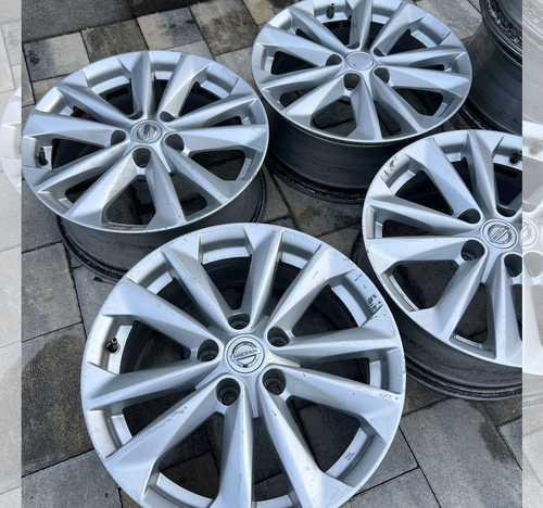 Диски оригинальные nissan R17 5x114.3