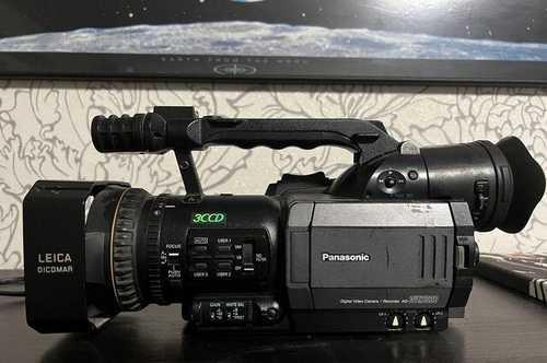 Видеокамера Panasonic AG-DVX102