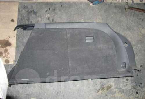 Обшивка багажника правая Audi A4 (B7) 2004-2009