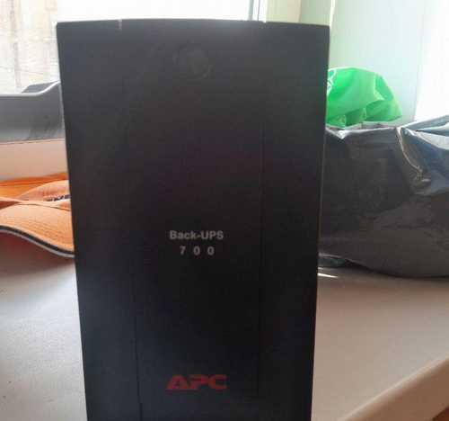 Источник бесперебойного питания APC Back-UPS BX700