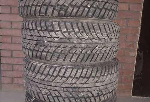 Kumho I'Zen RV Stud KC16 255/55 R18