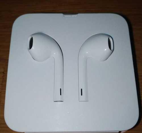 Наушники Apple earpods проводные