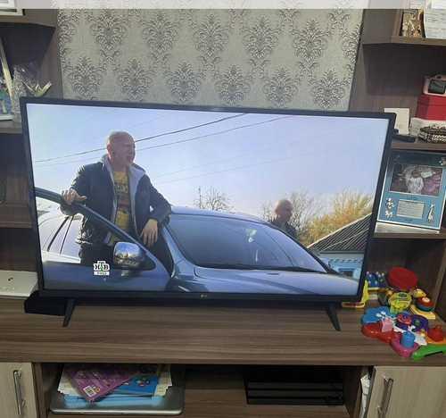 Телевизор lg SMART tv 43