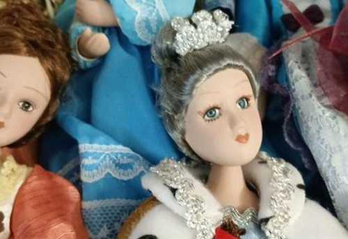Набор фарфоровых кукол от издательства deagostini