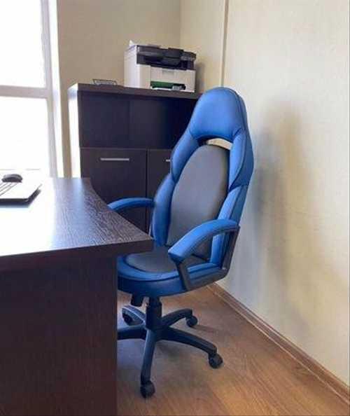 Офисное кресло. Гарантия 1 год