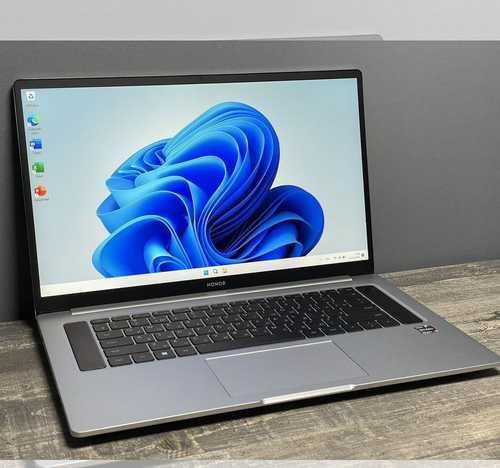 Ноутбук Honor MagicBook 16 Ryzen 5 5600H 16/512