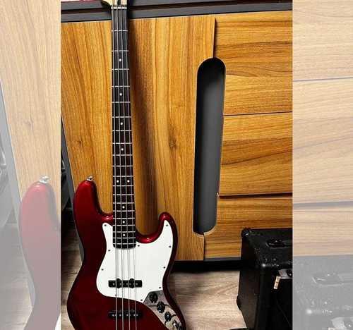 Бас-гитара Fender Squier J Bass Affinity