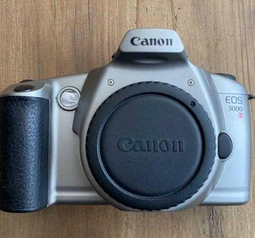 Пленочный фотоаппарат Canon eos 3000n тушка