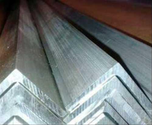 Уголок стальной неравнополочный 63х40х6 мм