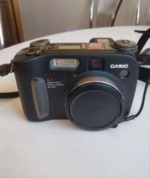 Фотоаппарат Casio QV-4000