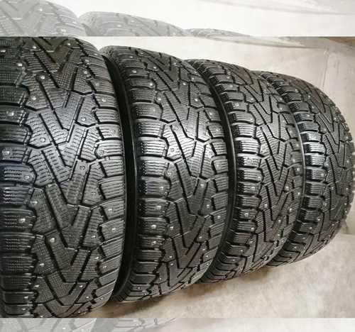 Pirelli Winter Ice Zero 215/65 R16 102T