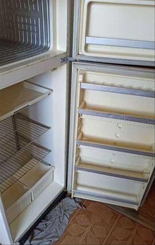 Холодильник бу ока