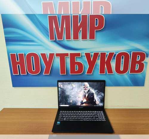 Ноутбук MSI как новый, i3 12gen,IPS, подсветка кв