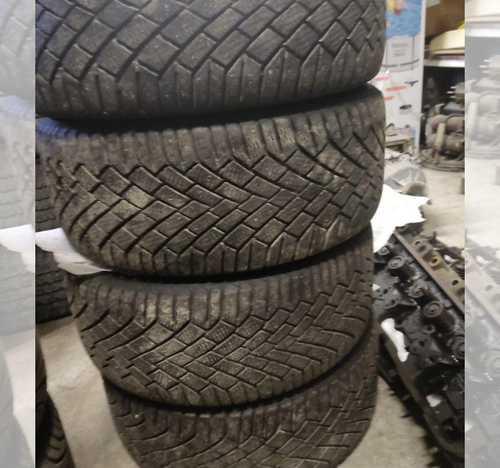 Continental ContiVikingContact 7 245/45 R17 99T