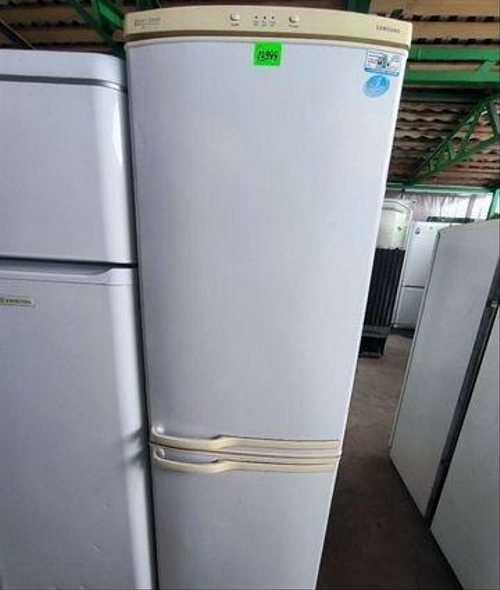 Холодильник двухкамерный Самсунг 170 на 54 см