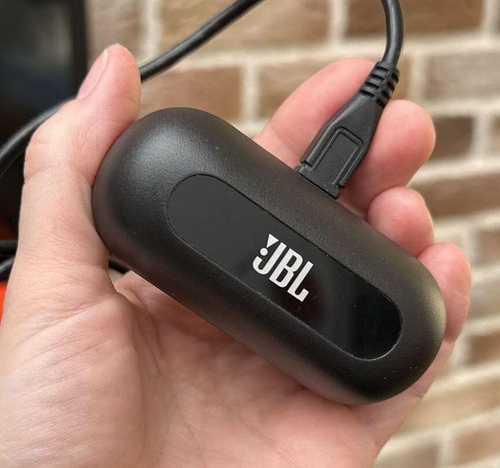 Беспроводные наушники jbl