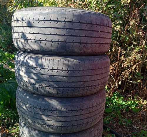 Yokohama BluEarth E70BZ 215/55 R17 94V