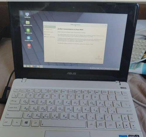 Asus EEE x102b