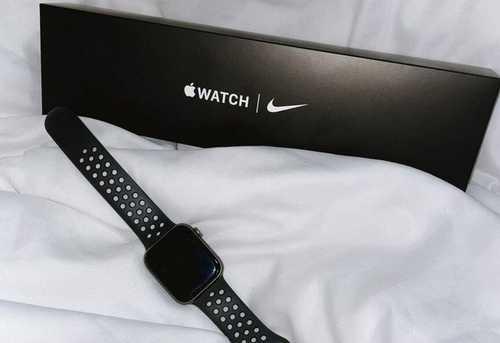 Apple watch se 44 mm Nike
