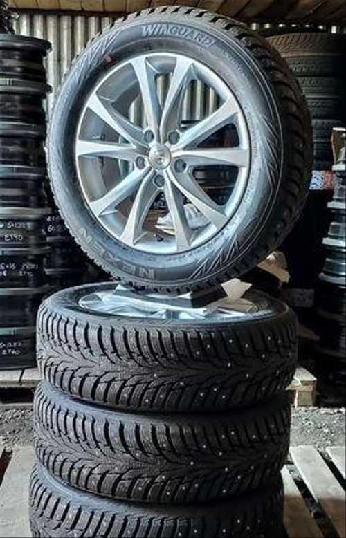 Колеса R17 в сборе 215/60 R17 / 5x114.3 DIA 67.1