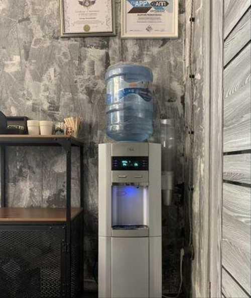 Кулер для воды напольный с холодильником