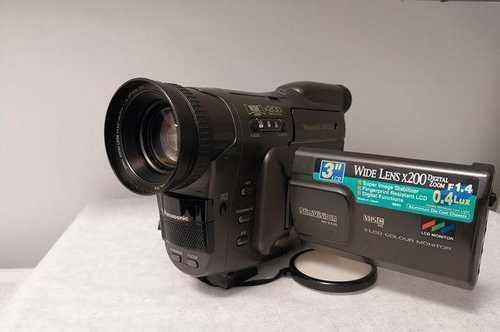 Видеокамера Panasonic VX30