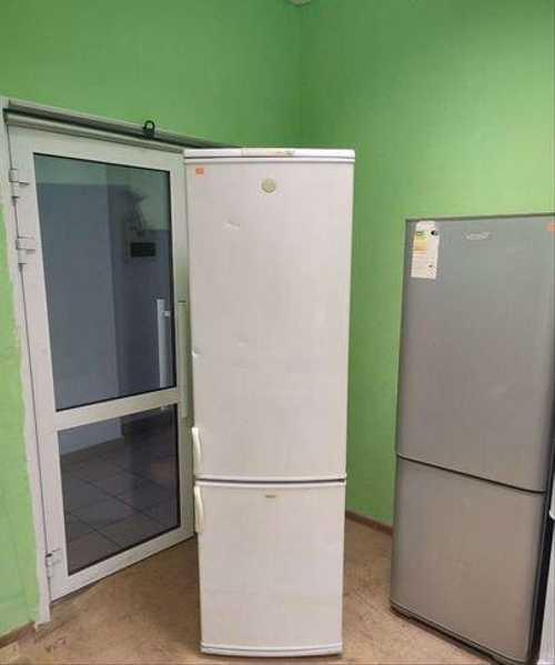 Холодильник Бирюса 228