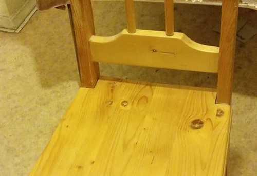 3 массивных деревянных стула