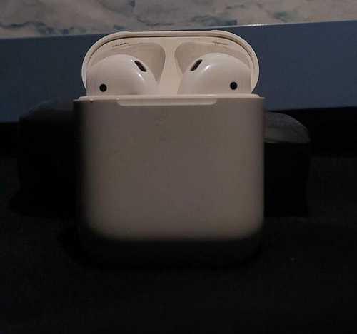 Беспроводные наушники apple airpods 1