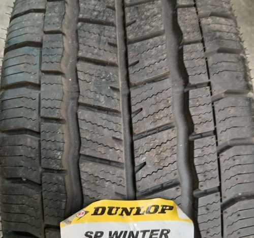 Dunlop SP Winter Van01 215/65 R16C 109T