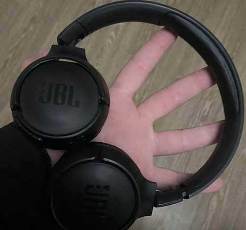 Беспроводные наушники jbl