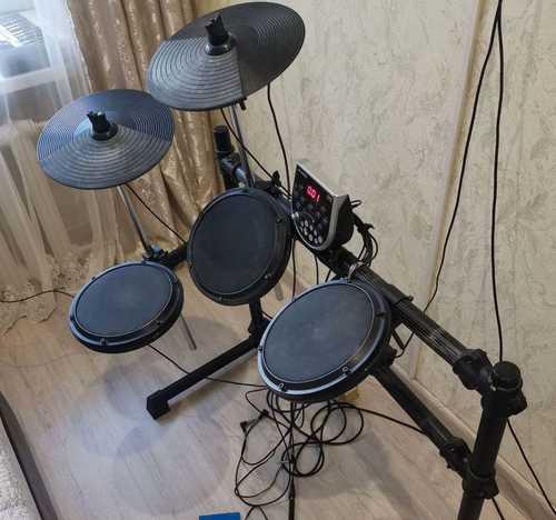 Электронные ударные alesis dm6