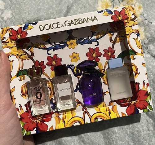 Набор миниатюр духов dolce gabbana