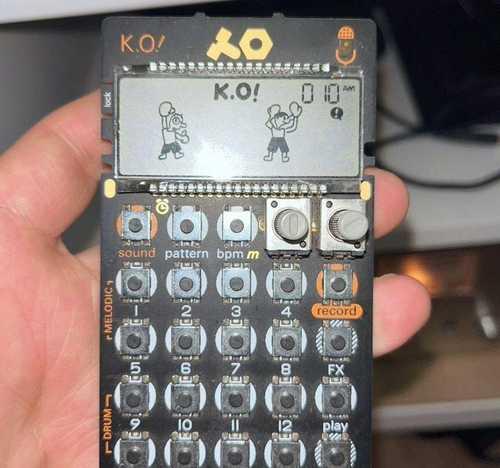 Портативный сэмплер Teenage Engineering PO-33 K.O