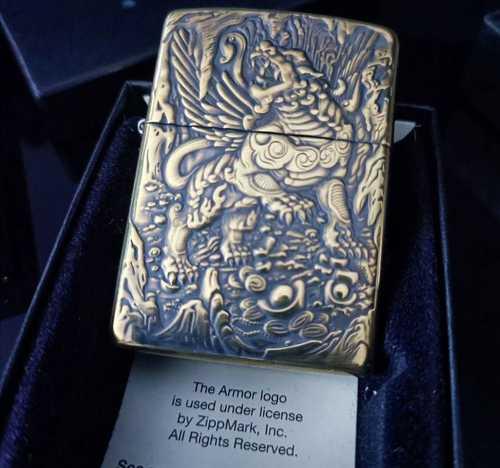 Зажигалка zippo с гравировкой Дракон и Мантикорра