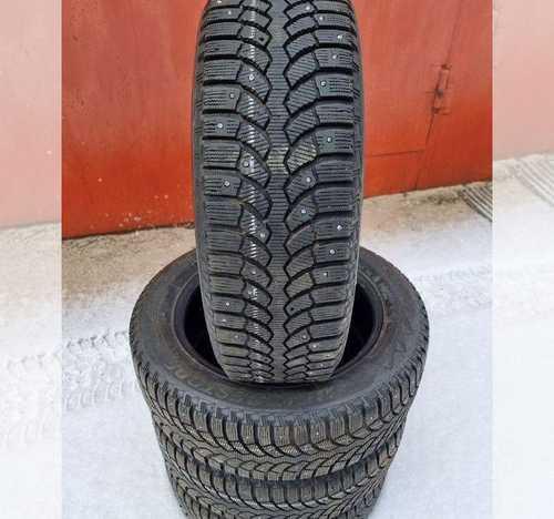 Bridgestone Blizzak Spike-01 185/60 R15