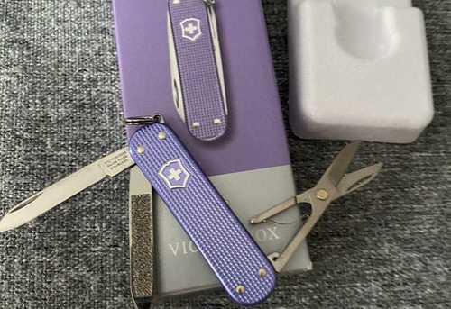 Нож Victorinox Classic, Electric Lavender 58мм