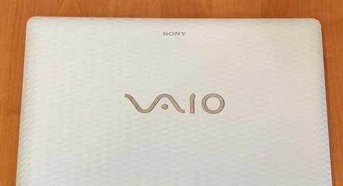 Ноутбук Sony Vaio белоснежный