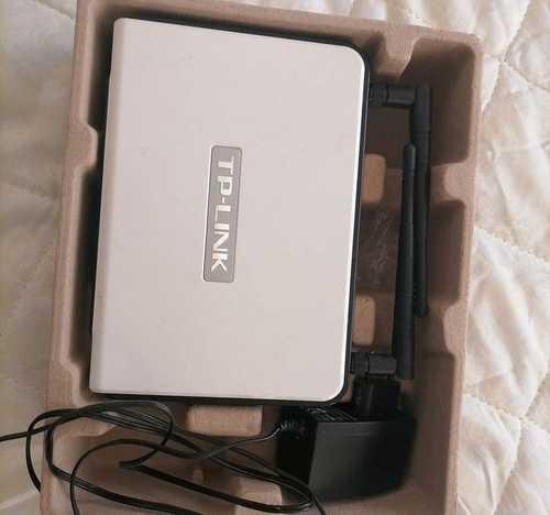 Роутер TP-link б/у, модель TL-WR1042ND